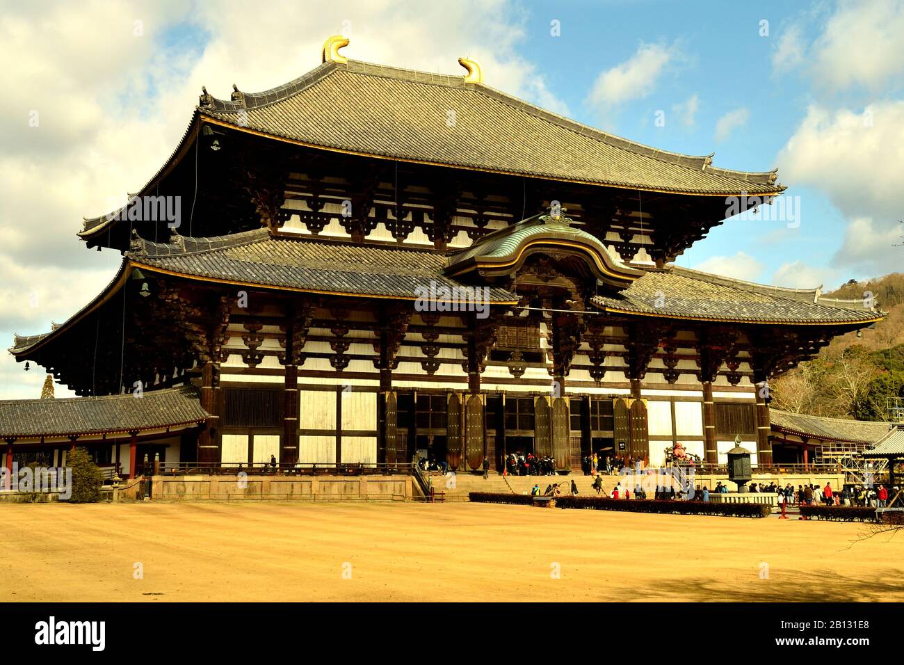 External view of the Todai Ji temple, Nara Stock Photo - Alamy