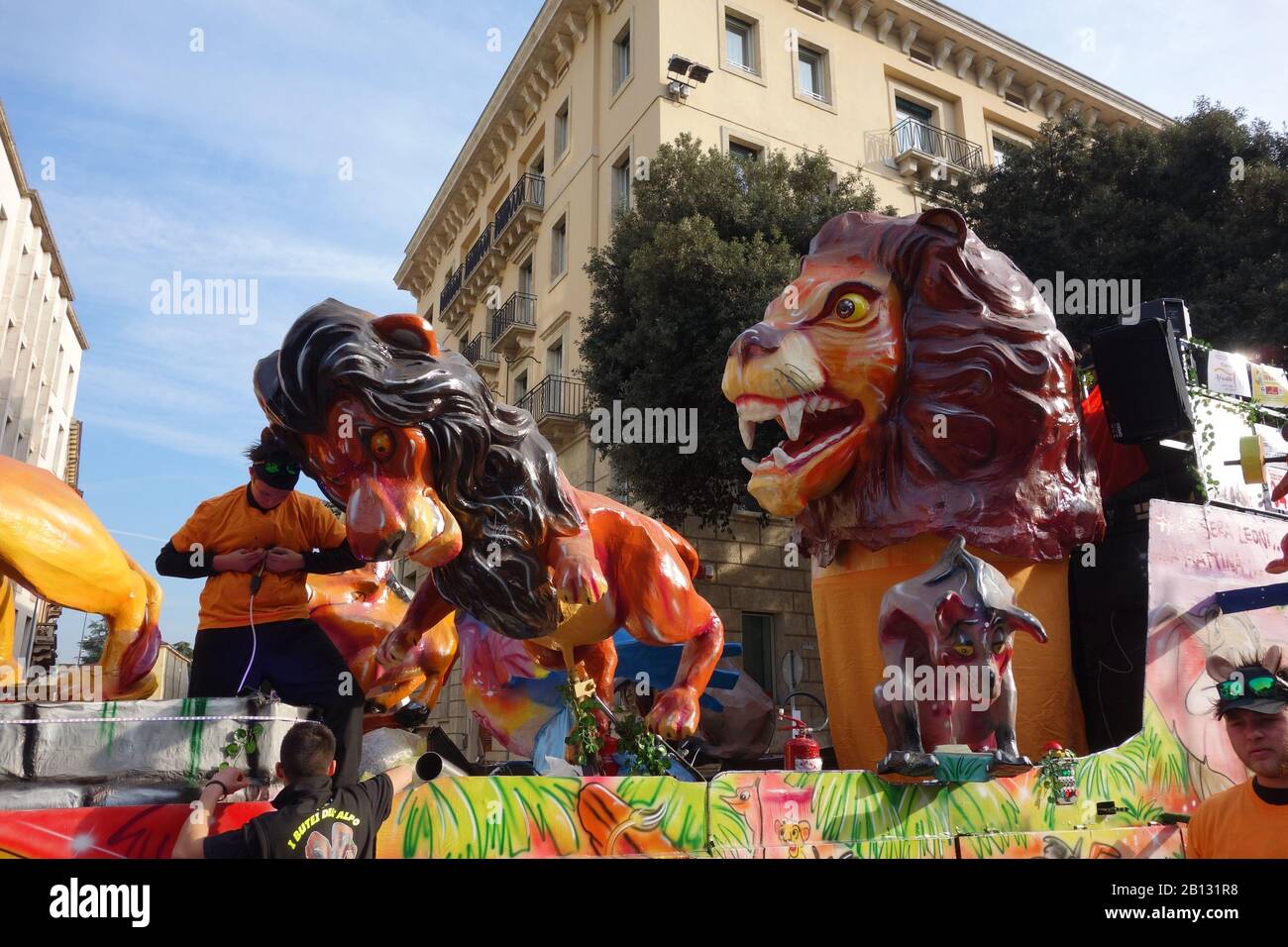 VERONA,ITALY-FEBRUARY 2020: chariots and masks parade during carnival ...