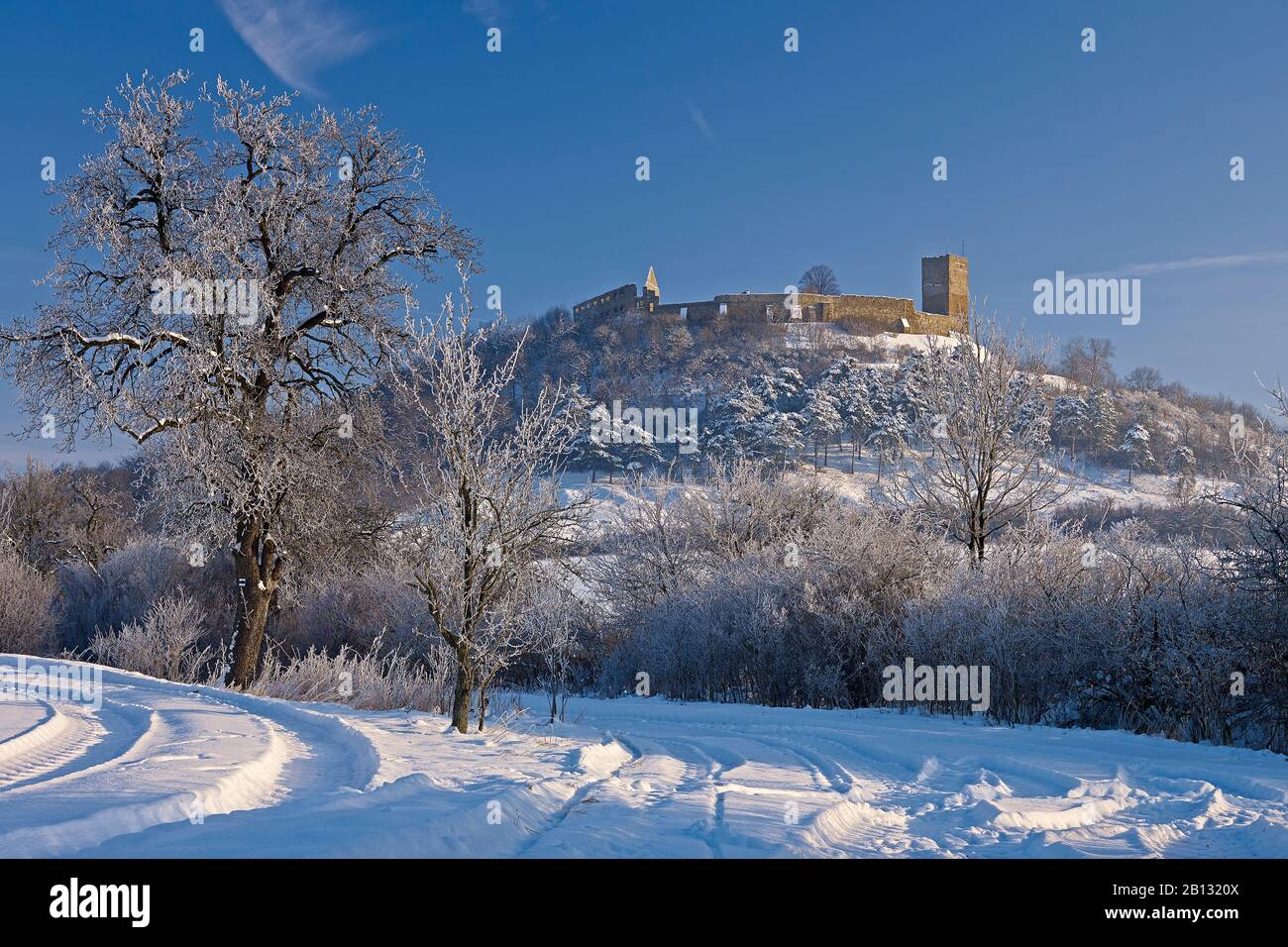Drei gleichen hi-res stock photography and images - Alamy