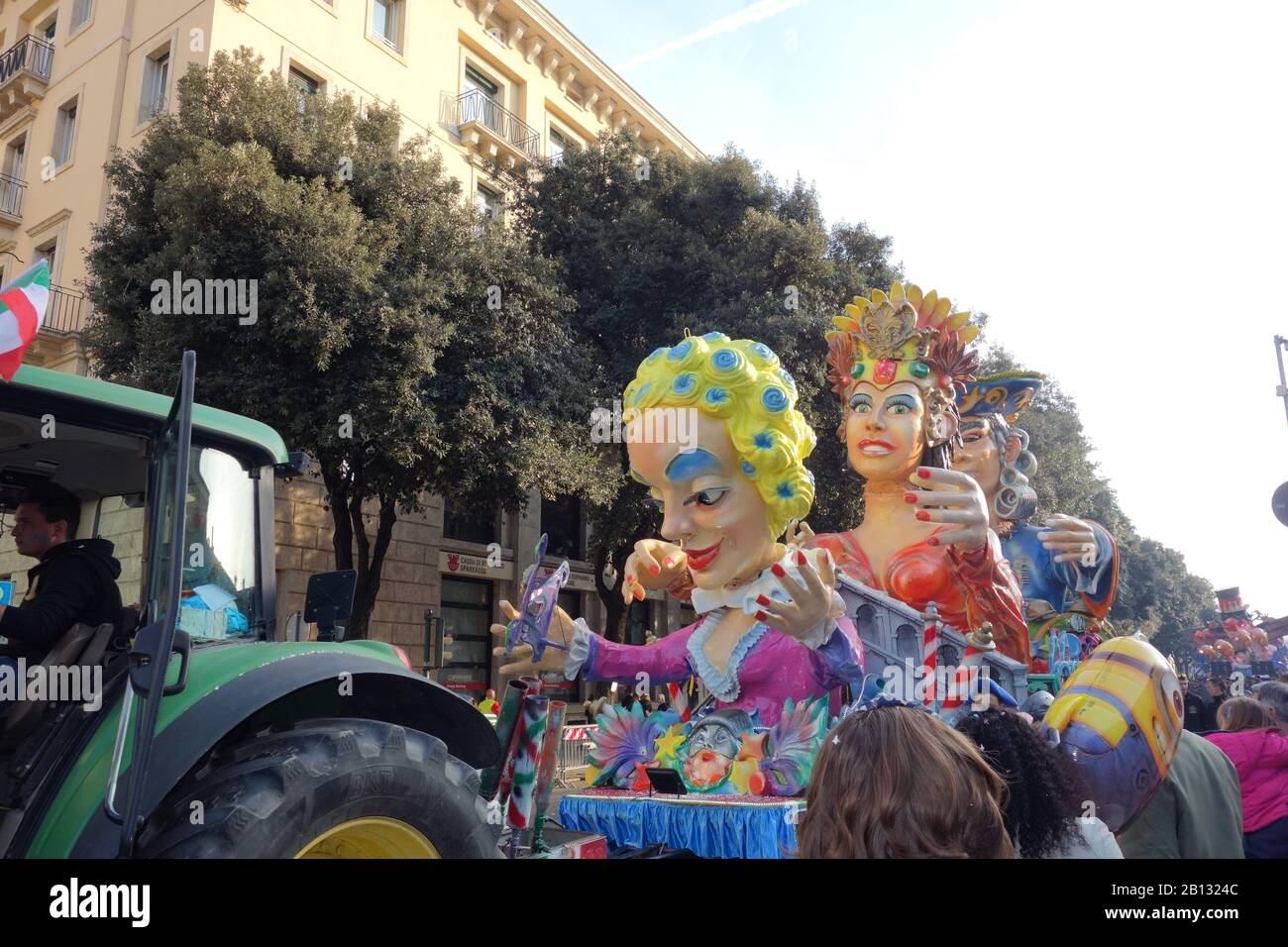 VERONA,ITALY-FEBRUARY 2020: chariots and masks parade during carnival ...