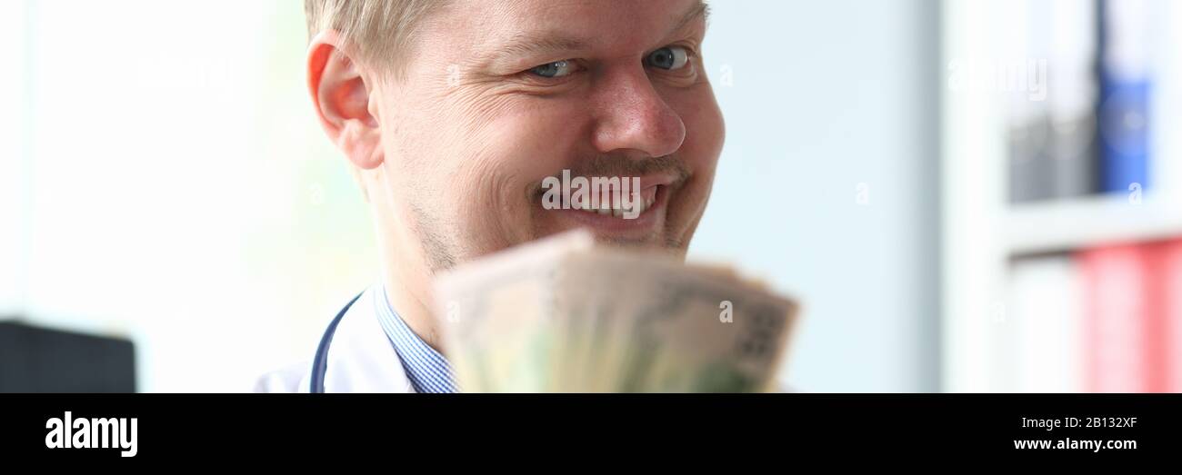 Rich doctor hi-res stock photography and images - Alamy