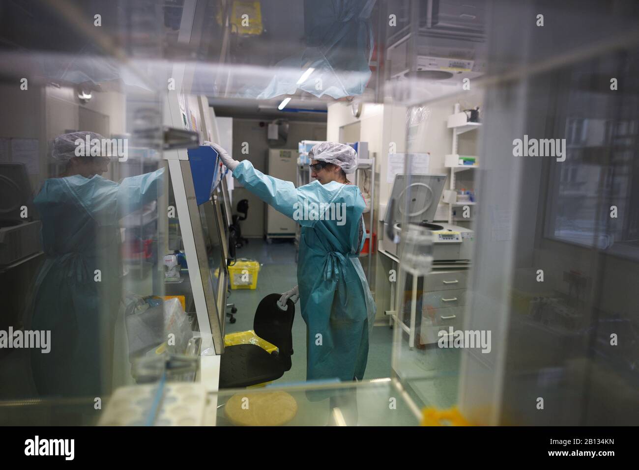 P3 laboratory hi-res stock photography and images - Alamy