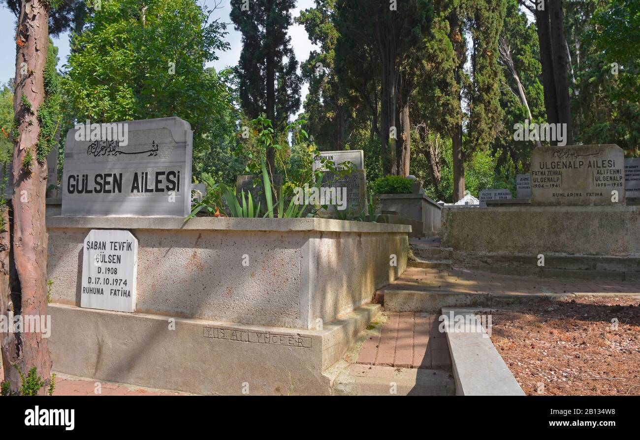 Istanbul, Turkey - September 17th 2019. Grave stones with Ottoman ...