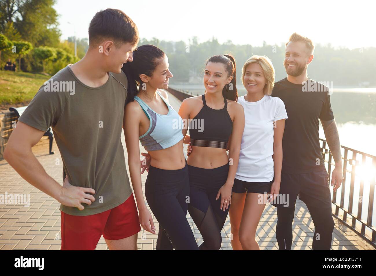 A group of athletes hi-res stock photography and images - Alamy
