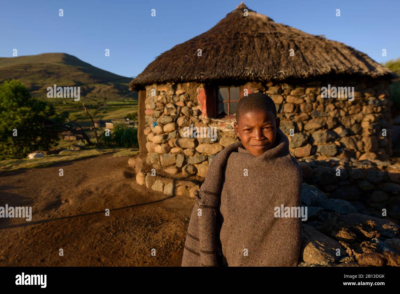 Indigenous traditional teen hi-res stock photography and images - Alamy