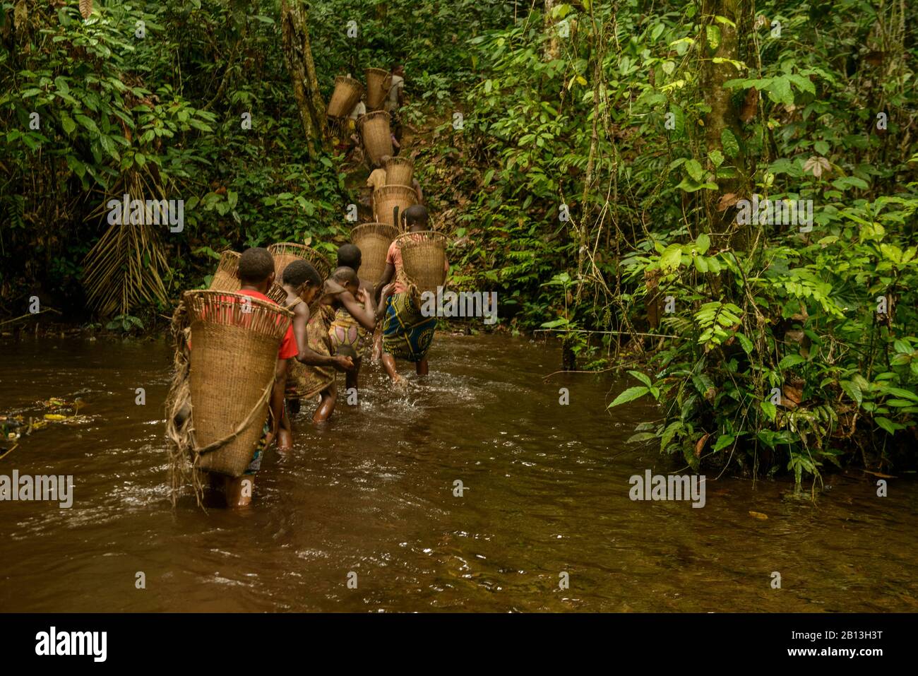 Baka pygmy woman hi-res stock photography and images - Alamy