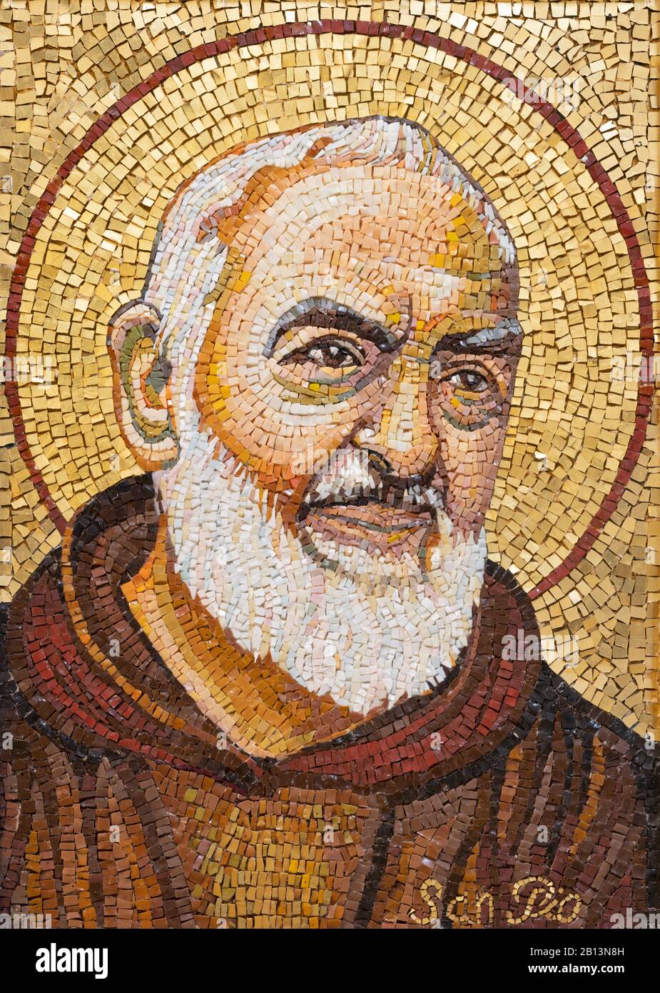 Saint padre pio hi-res stock photography and images - Alamy