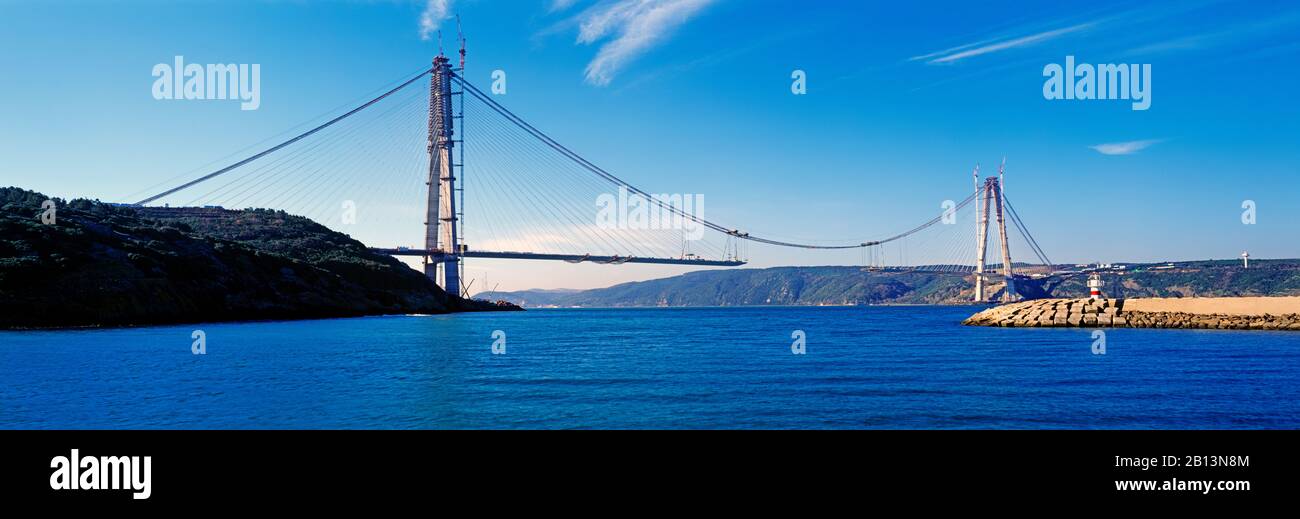 Yavuz sultan selim bridge under construction hi-res stock photography ...