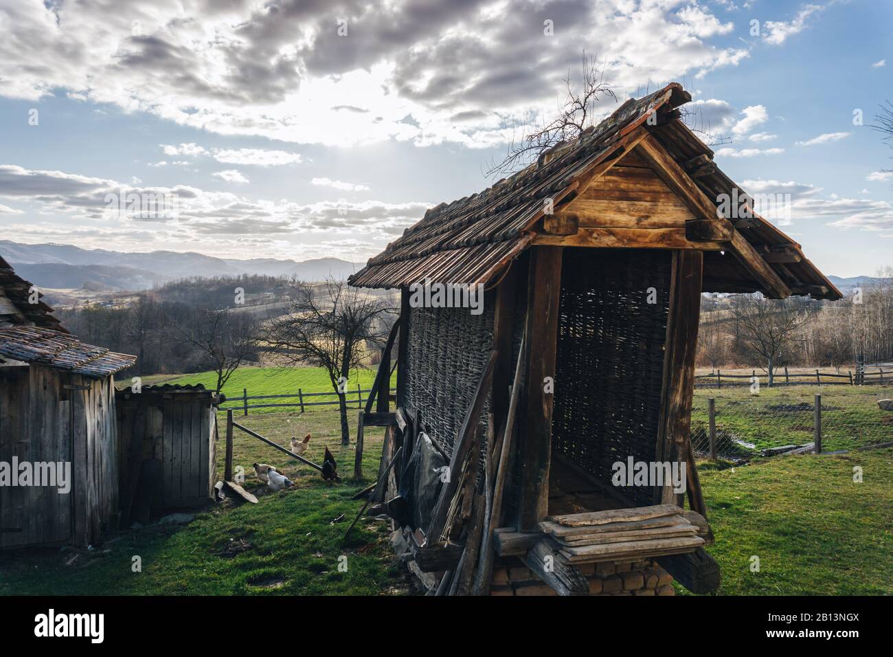 Old farm house sunrise hi-res stock photography and images - Alamy
