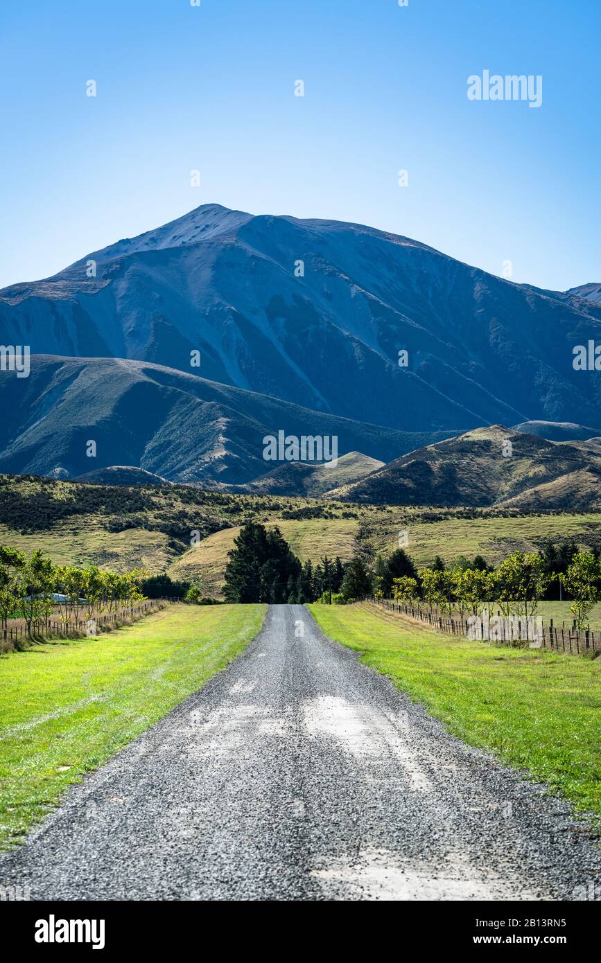 Side street in the daytime hi-res stock photography and images - Alamy