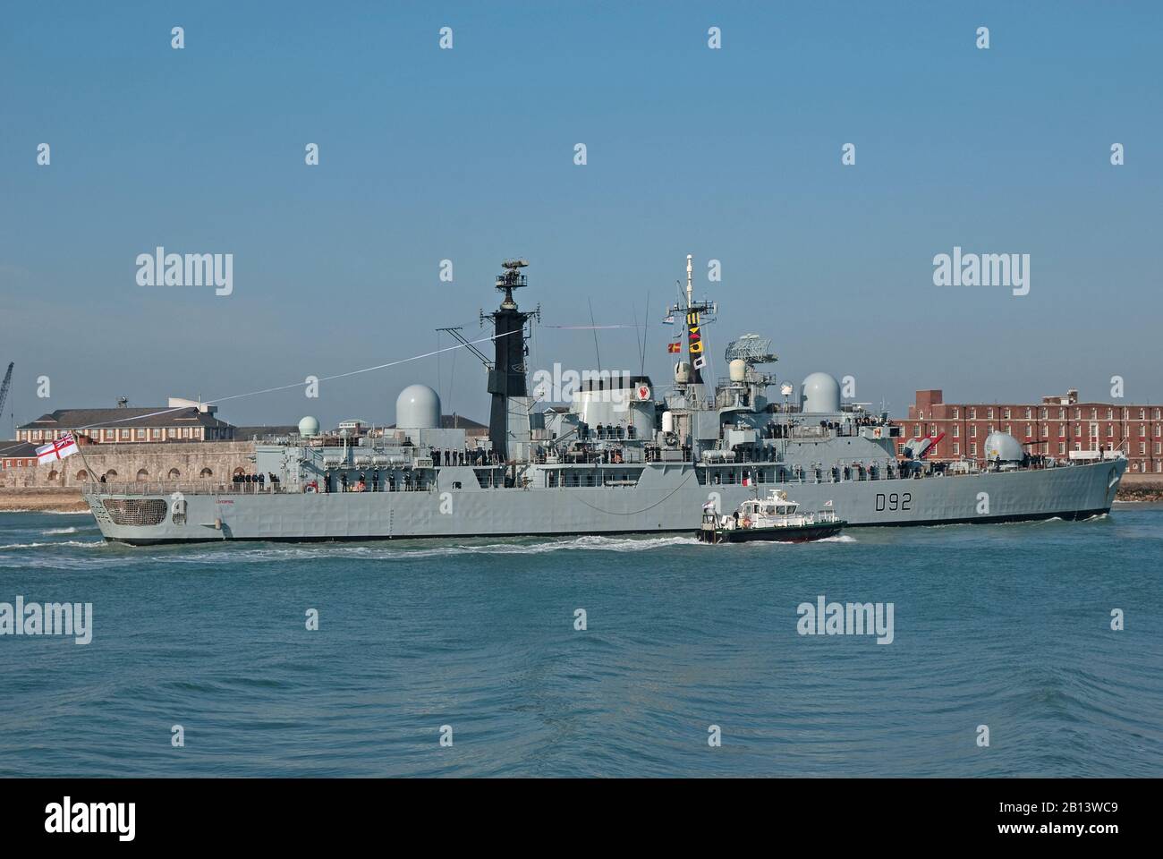 The Royal Navy Type 42 destroyer HMS Liverpool (D92) entering ...
