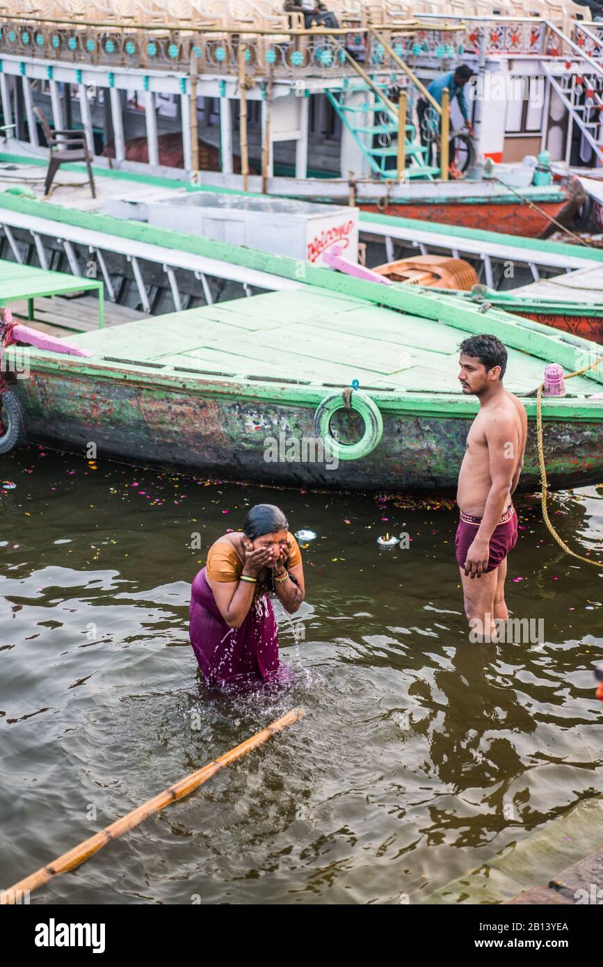 Ganga bathing hi-res stock photography and images - Alamy