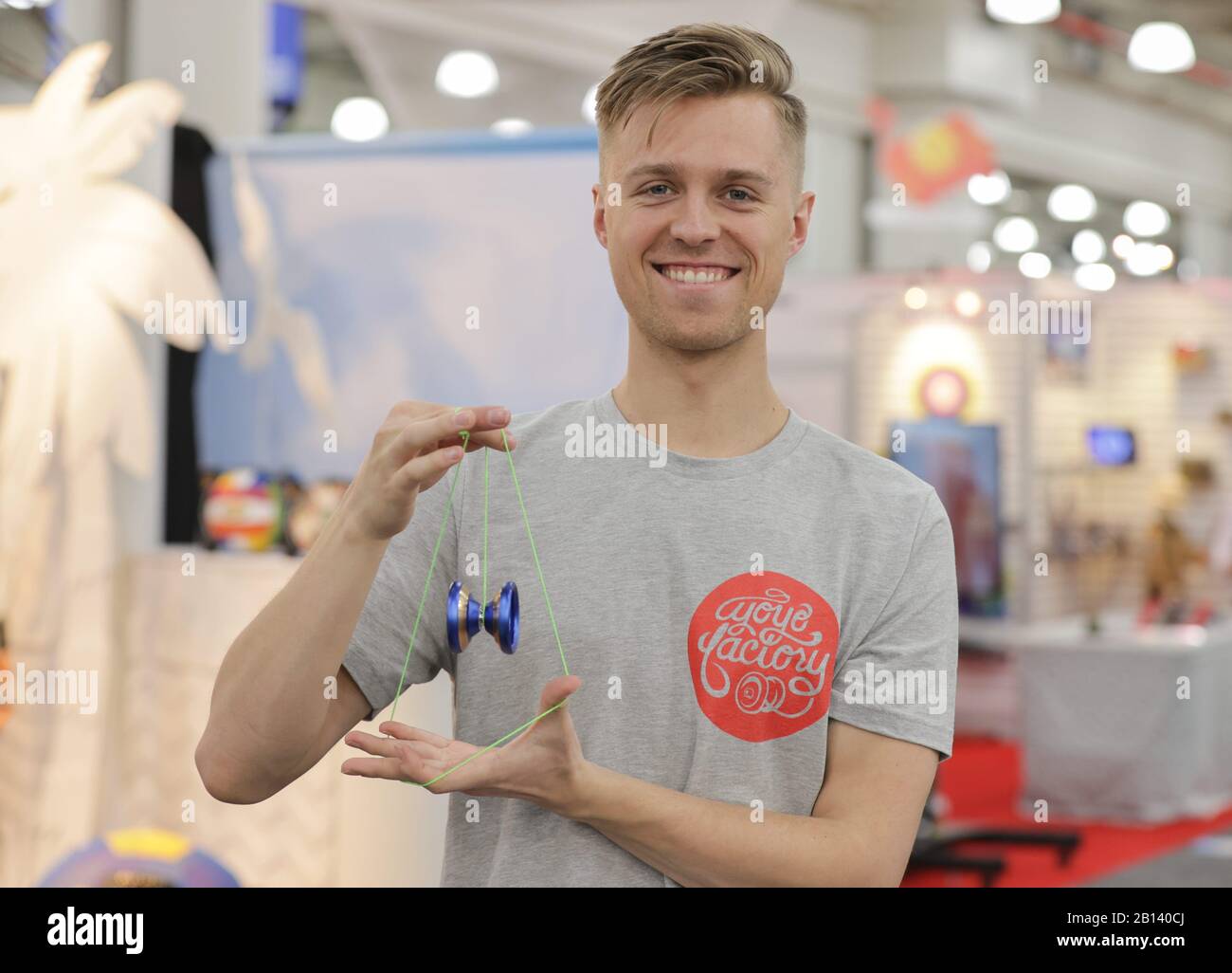 Yoyo player hi-res stock photography and images - Alamy