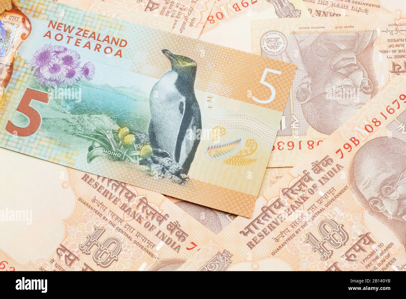 Coins money kiwi hi-res stock photography and images - Alamy