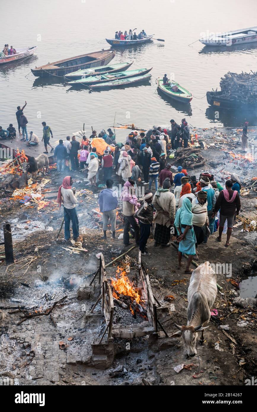 traditional funeral on the banks of the river Ganges, VAranasi, India ...
