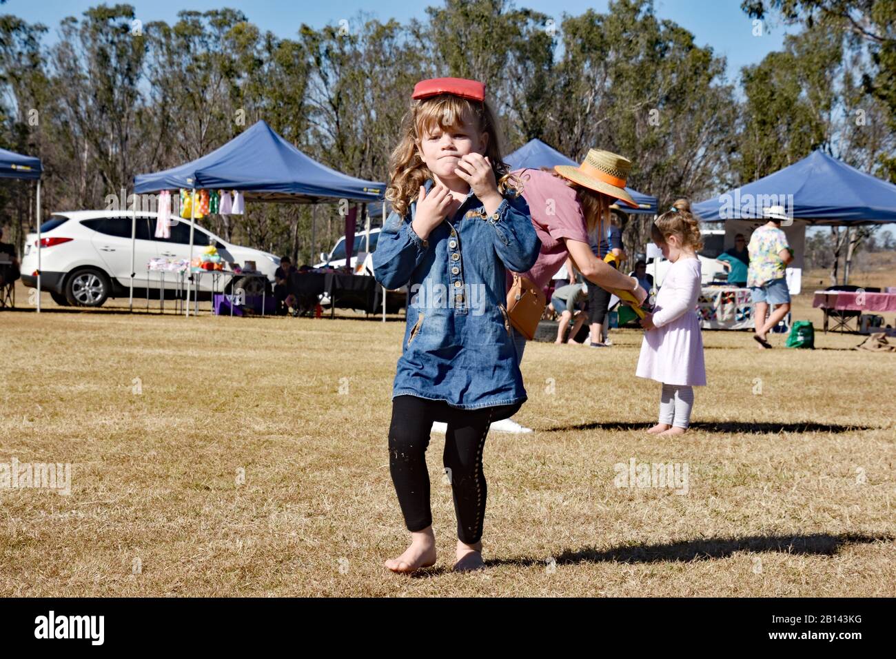 School kids australia hi-res stock photography and images - Alamy