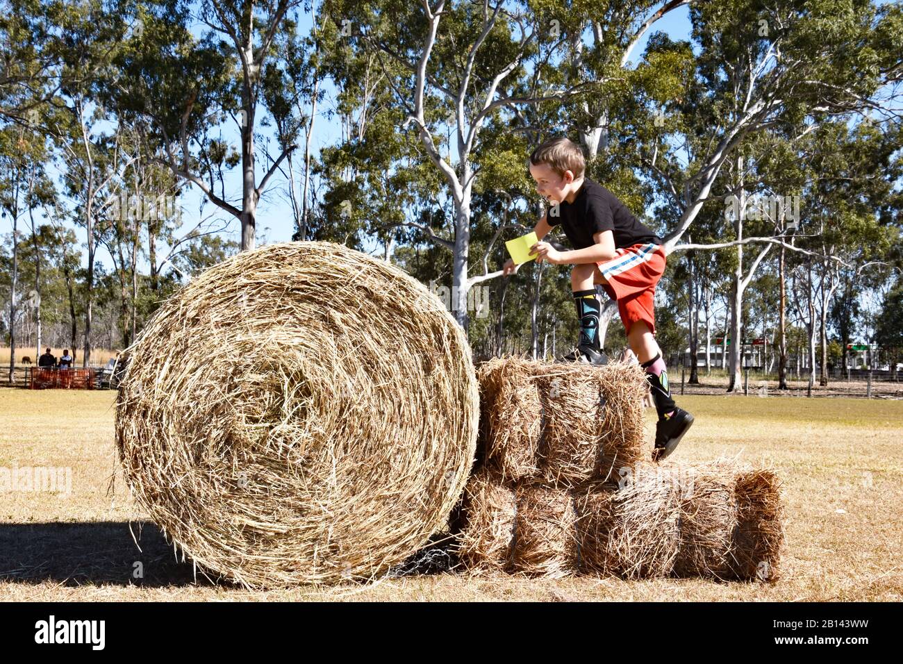 Children competeing in fun games hi-res stock photography and images ...