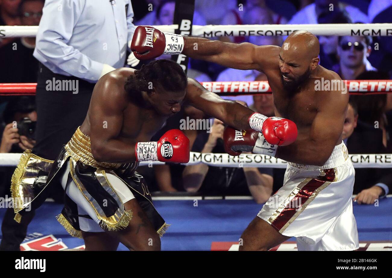 Charles Martin (left) and Gerald Washington in the heavy weight bout at ...