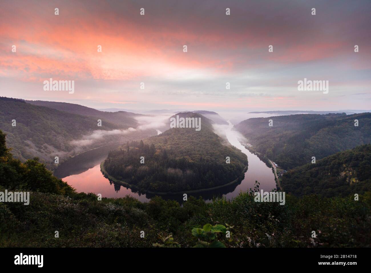 Saar bow hi-res stock photography and images - Alamy