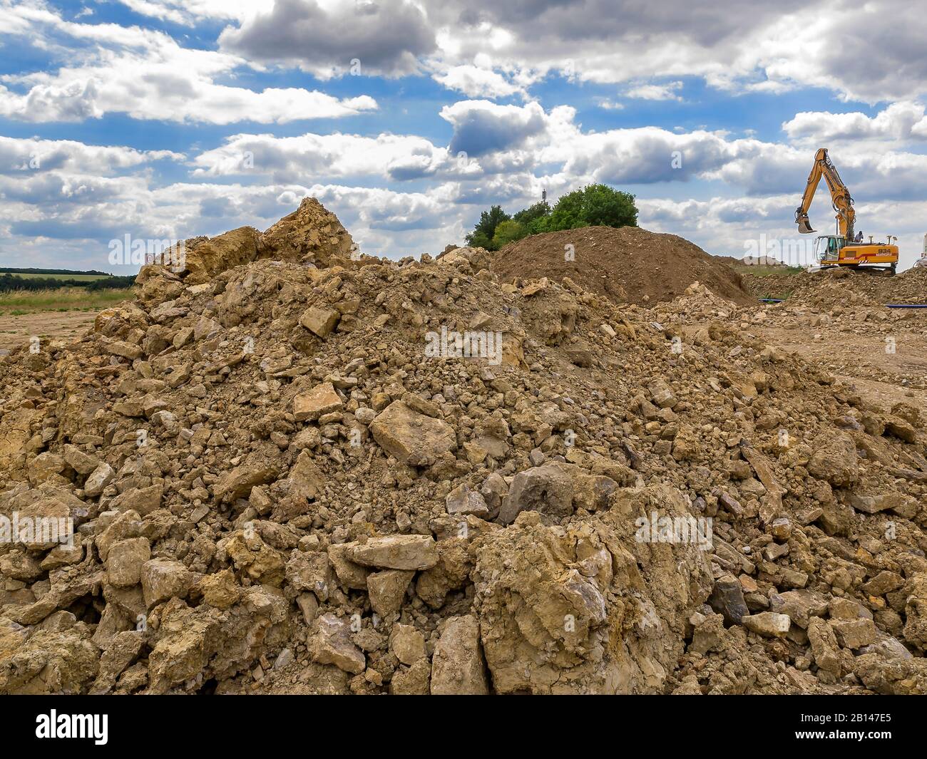 Excavation machines hi-res stock photography and images - Alamy