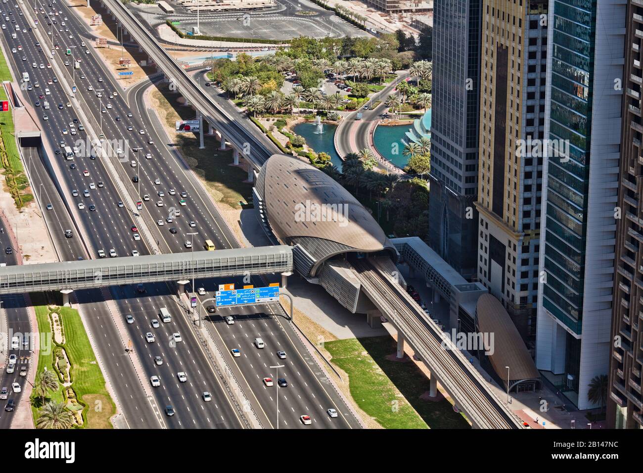 Sheikh zayed highway hi-res stock photography and images - Alamy