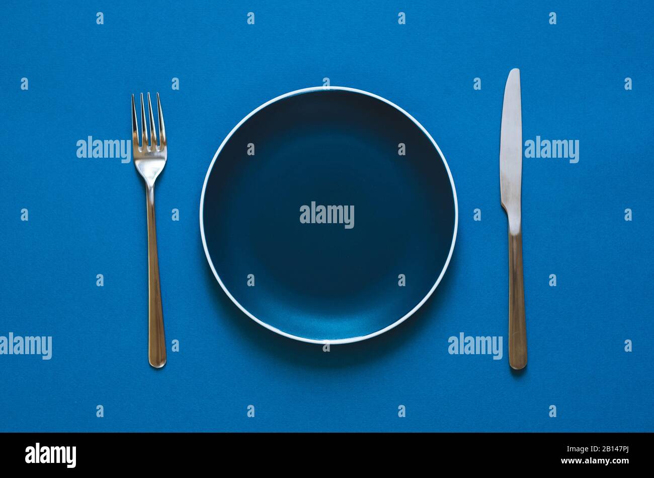 Dinnerware isolated hi-res stock photography and images - Alamy