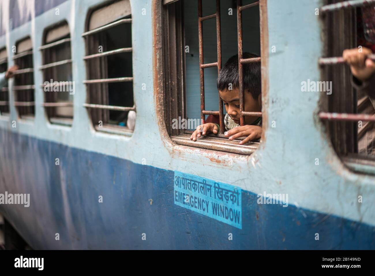 Indian rush hour office crowd hi-res stock photography and images - Alamy