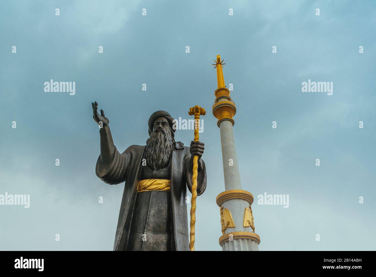 Turkmenistan ashgabat statues ashgabat independence hi-res stock ...