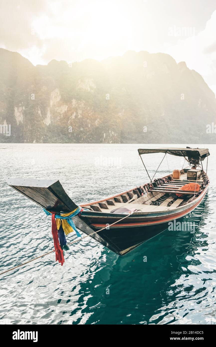 Tourist in long tail boat cheow hi-res stock photography and images - Alamy