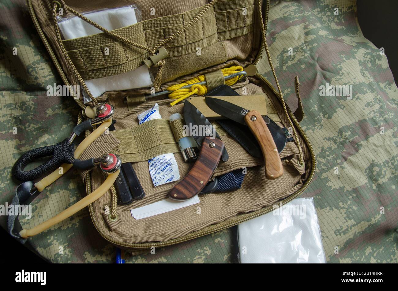 Tactical forest hi-res stock photography and images - Alamy