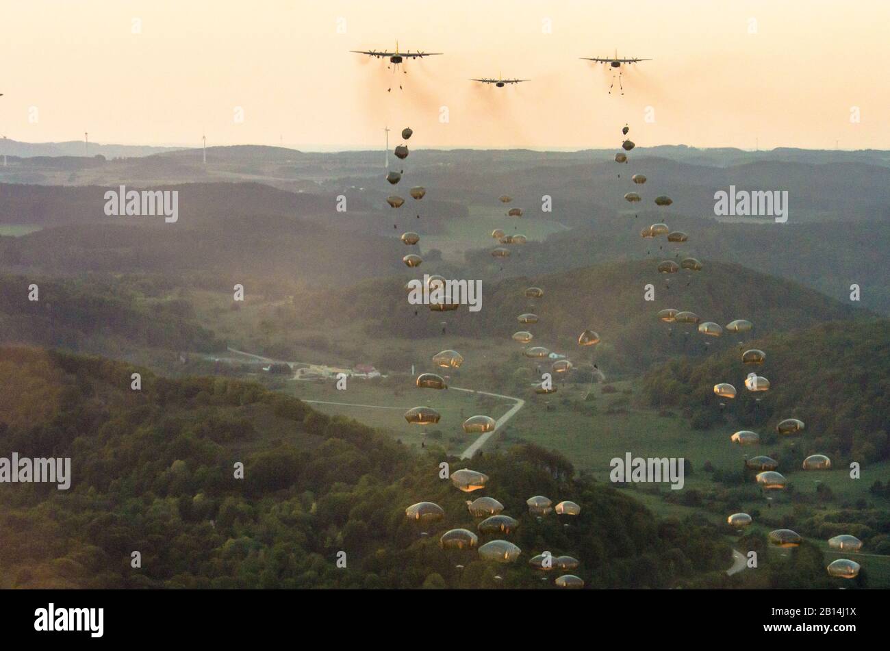 Combined Joint Operations Center High Resolution Stock Photography and ...