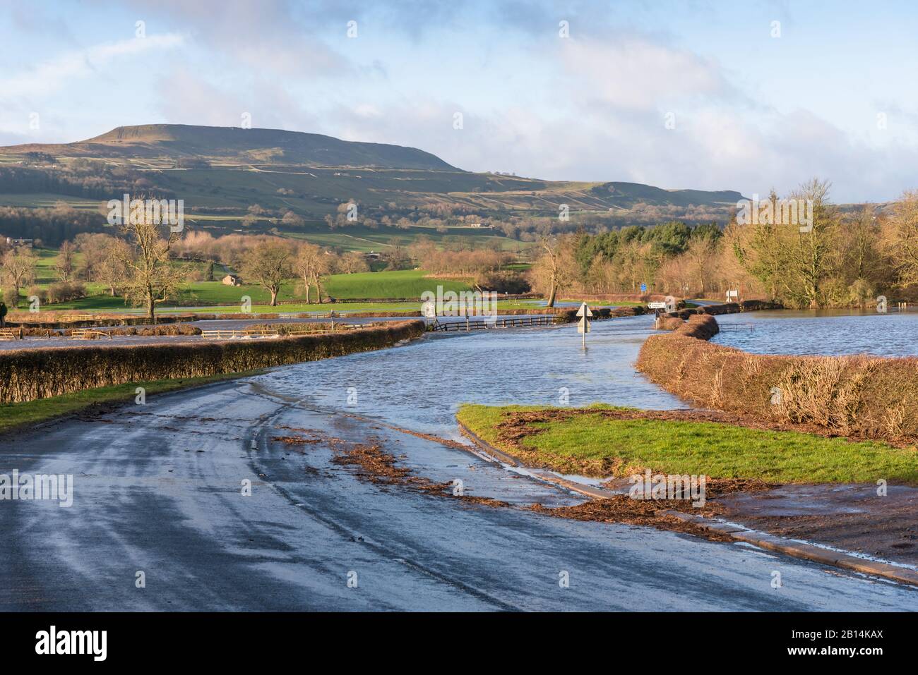 Flooded road , the A684, at Wensley in North Yorkshire Stock Photo - Alamy