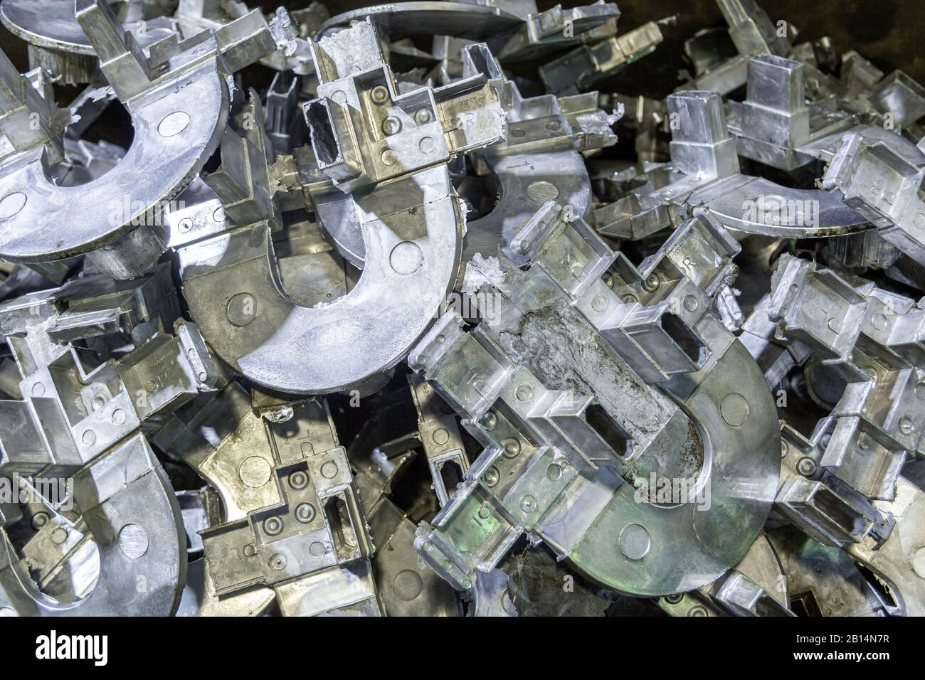 Aluminium production process hi-res stock photography and images - Alamy