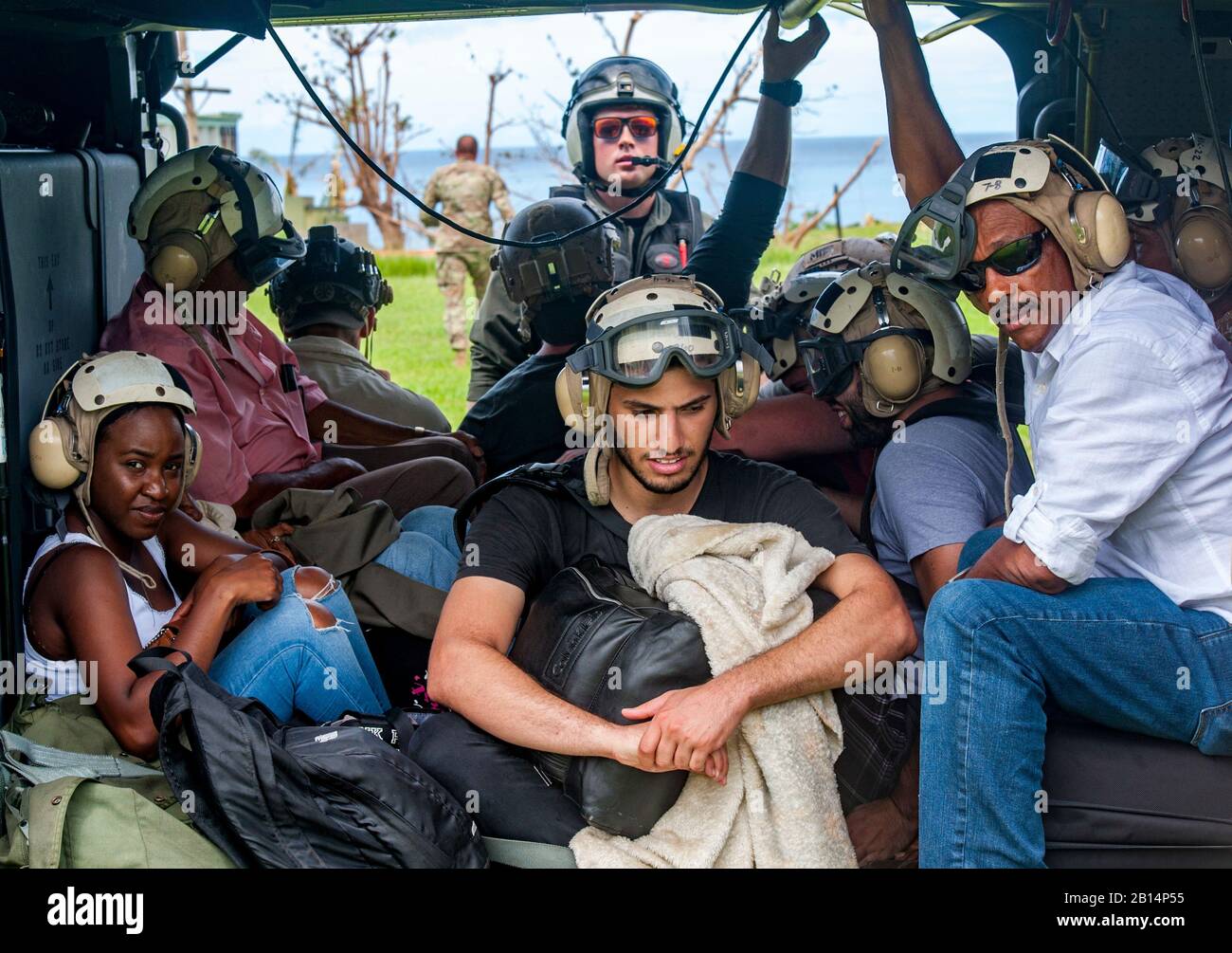 Uss wasp lhd 1 u s navy hi-res stock photography and images - Alamy