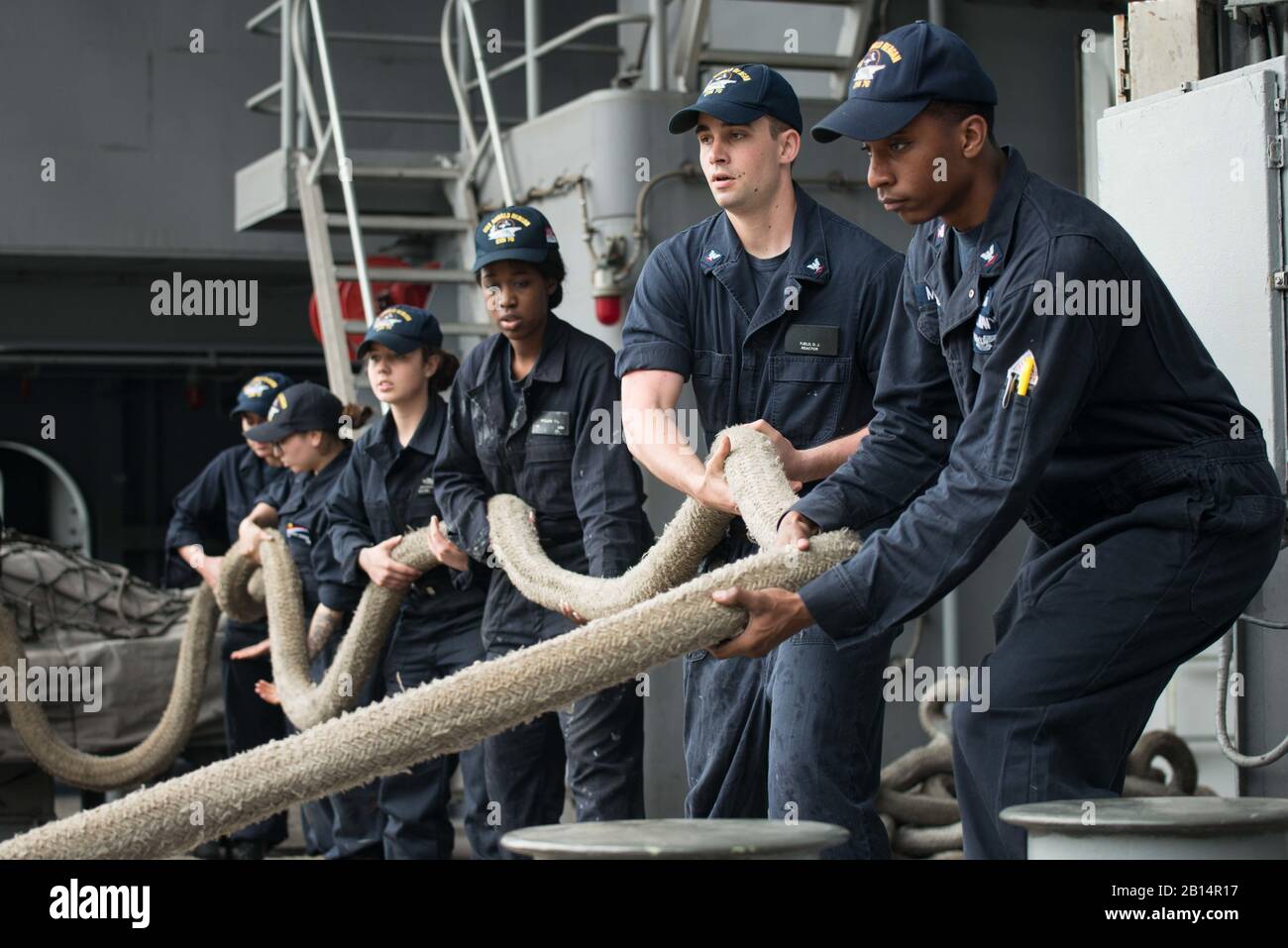 Ships seaman uniform hi-res stock photography and images - Alamy