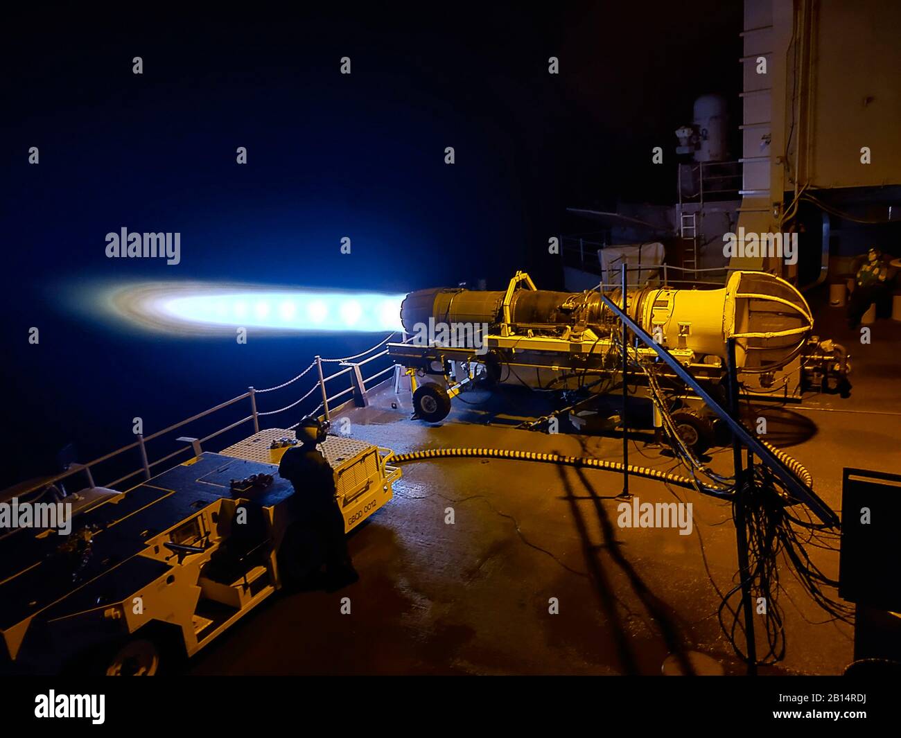 Jet engine test hi-res stock photography and images - Alamy