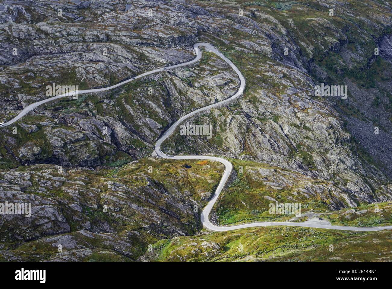 Geiranger Walkway. This is what it looks like at the top looking away ...