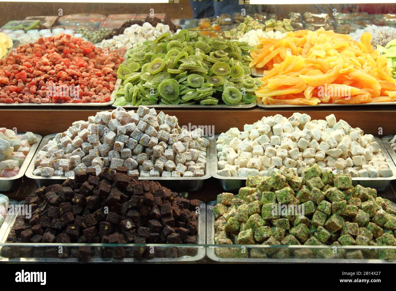 Dried fruit at Spice Market in Istanbul, Turkey Stock Photo - Alamy