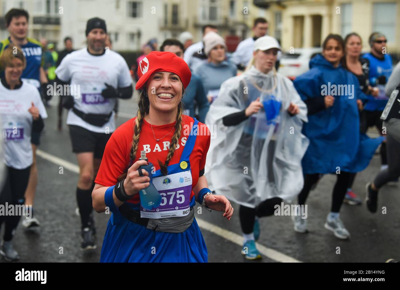 British long distance runner hi-res stock photography and images - Alamy