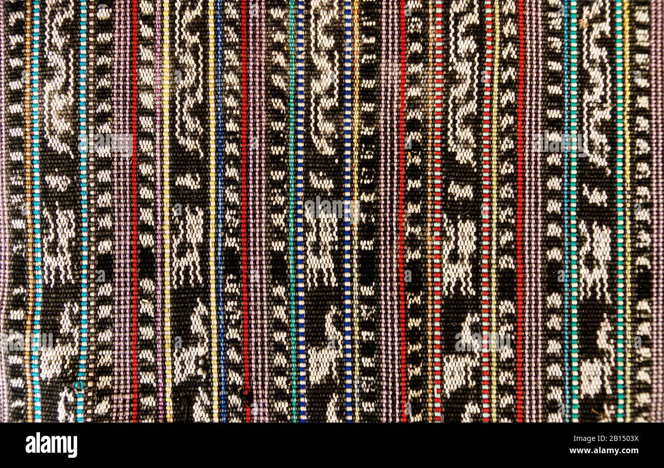 Traditional guatemalan weaving hi-res stock photography and images - Alamy