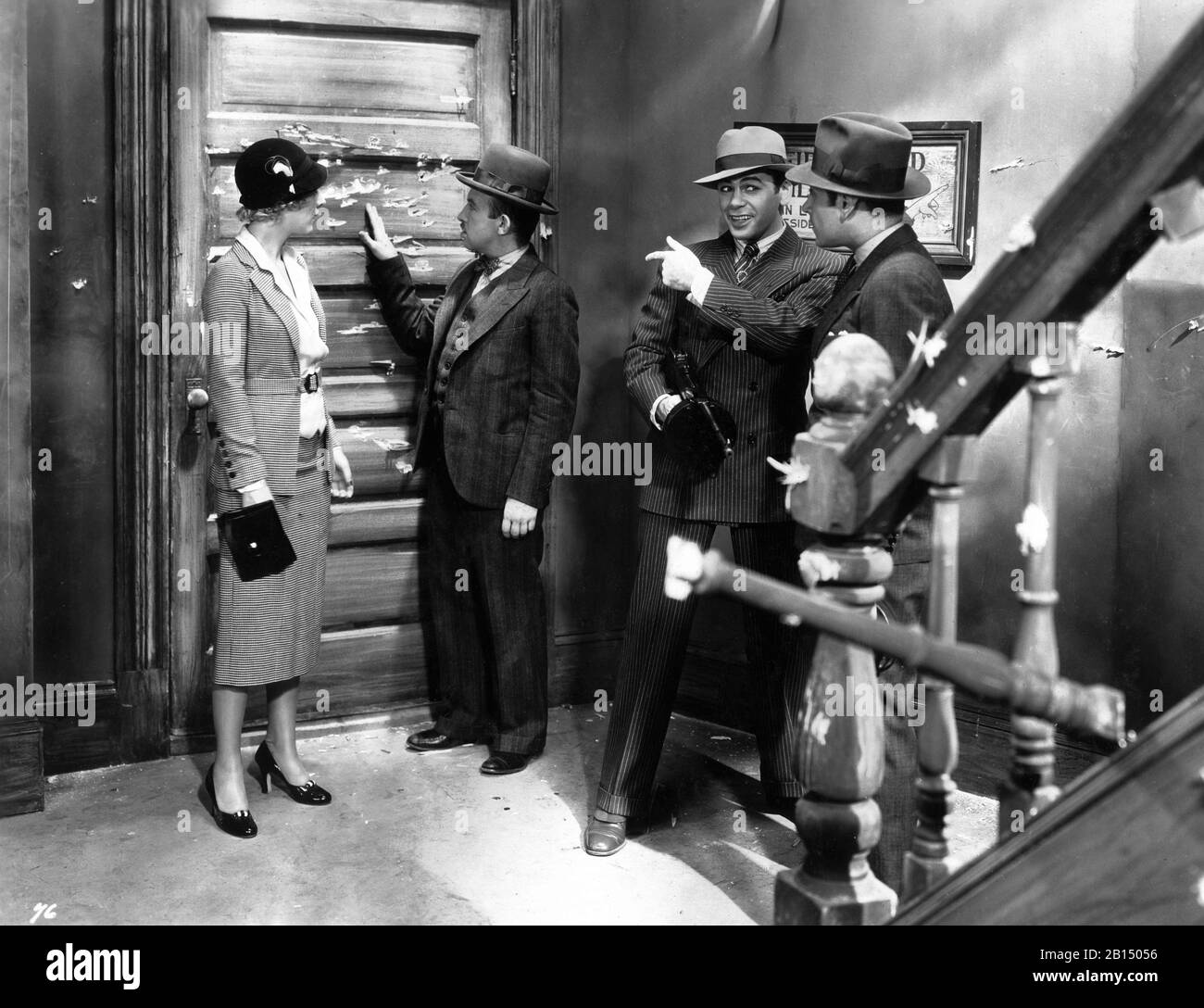 KAREN MORLEY VINCE BARNETT PAUL MUNI as Tony Camonte and GEORGE RAFT in ...