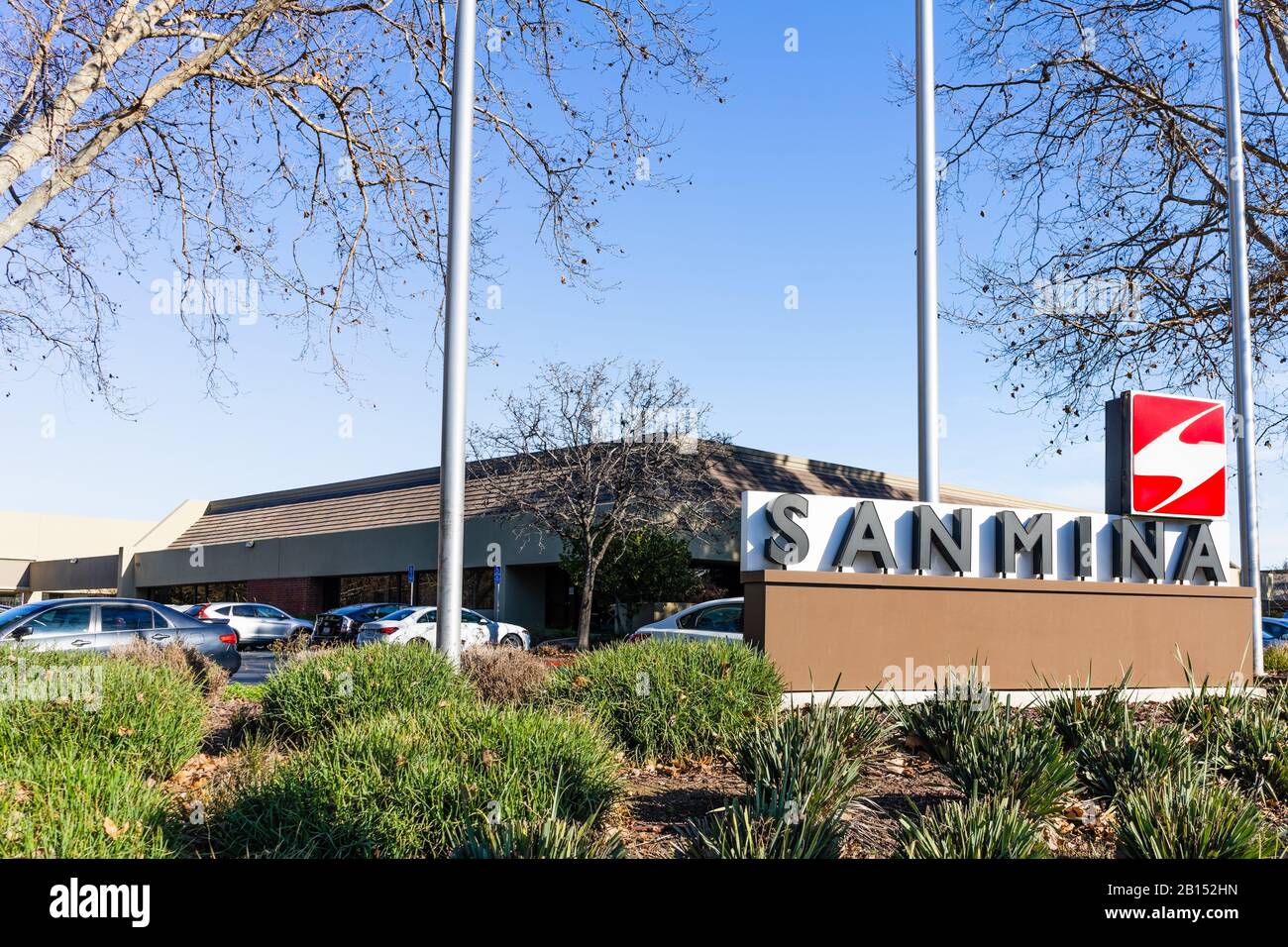 Electronics manufacturing hi-res stock photography and images - Alamy