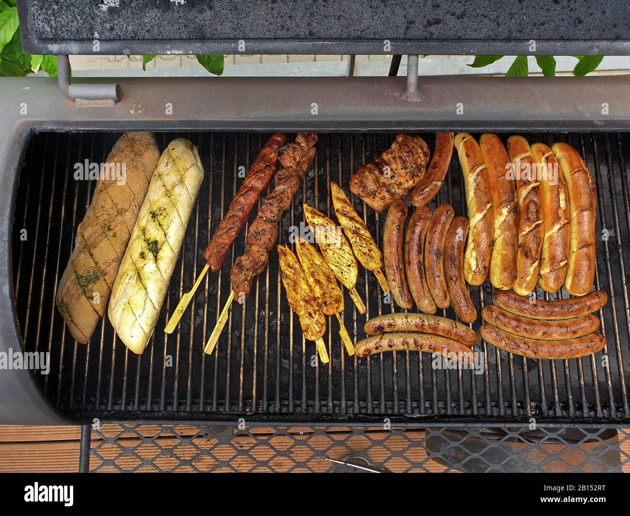 Meat barbecue hi-res stock photography and images - Alamy