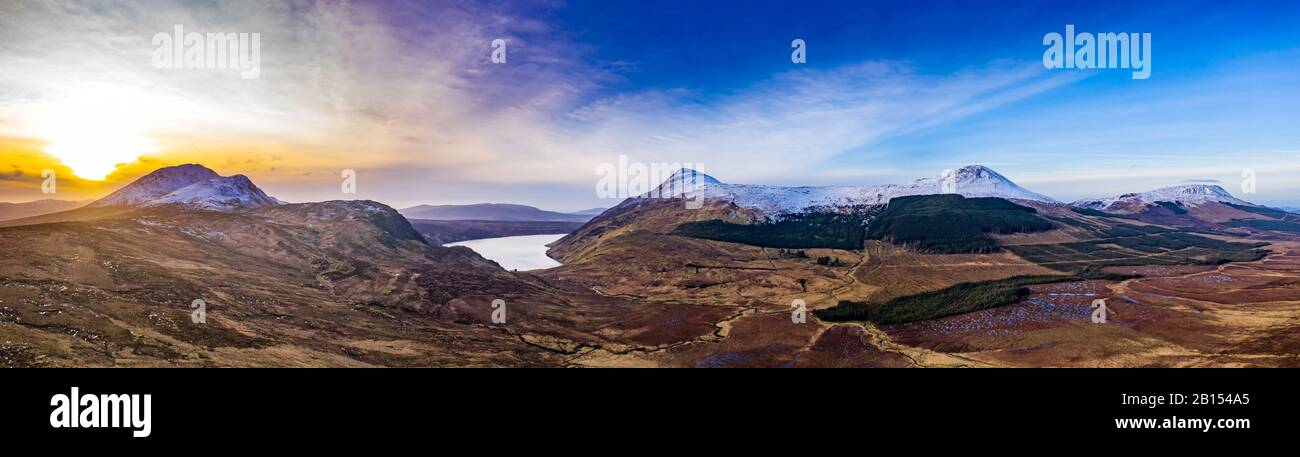 Muckish mountain mountains ireland hi-res stock photography and images ...