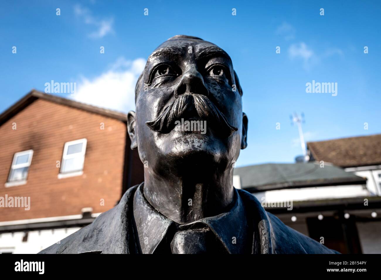 Statue of Sir Arthur Conan Doyle at Crowborough Cross Stock Photo - Alamy