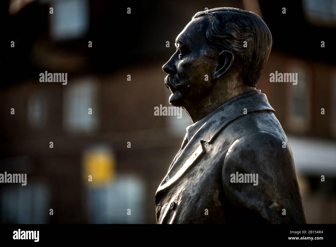 Statue of Sir Arthur Conan Doyle at Crowborough Cross Stock Photo - Alamy