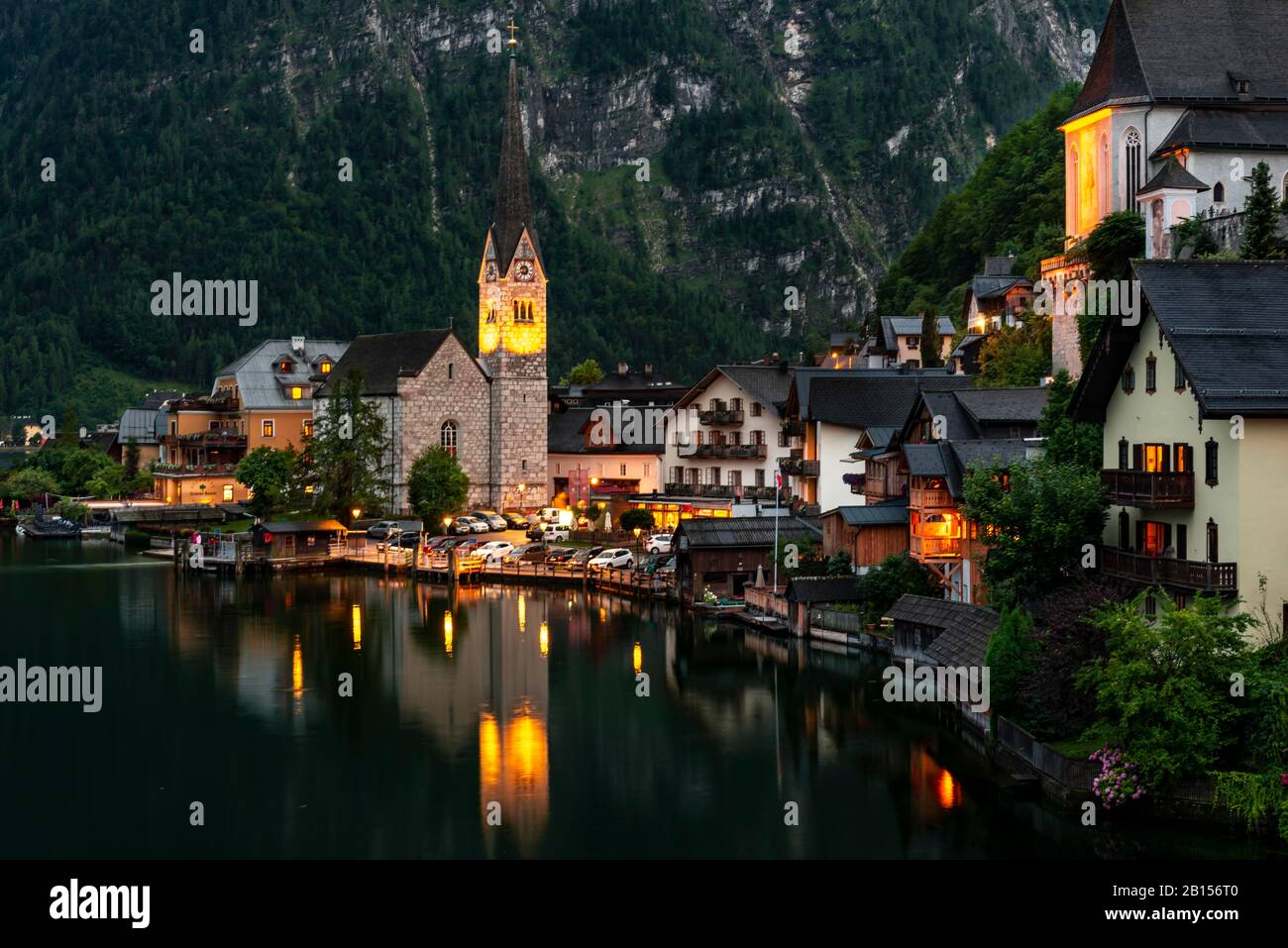 Evening mood, View of Hallstatt with church, Lake Hallstatt ...
