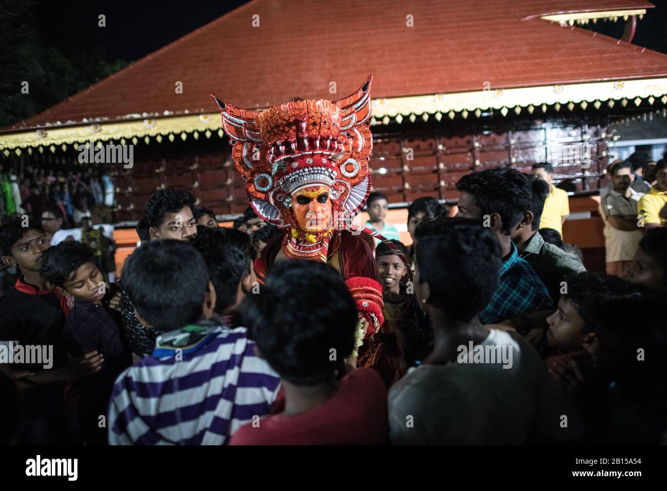 Tribal dance form of india hi-res stock photography and images - Alamy