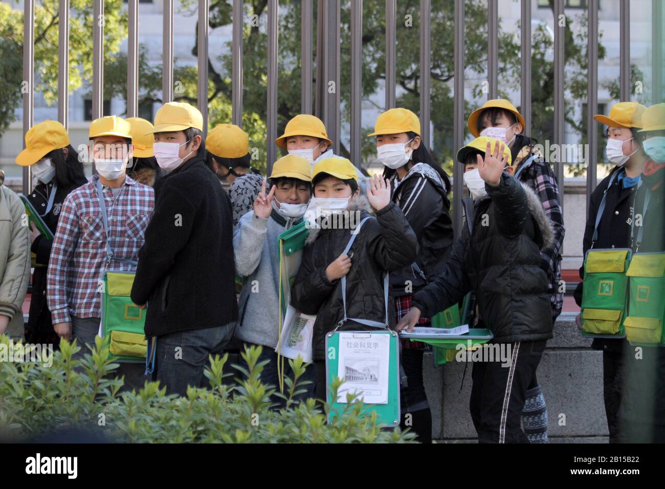 Group of school children wearing gas masks hi-res stock photography and ...