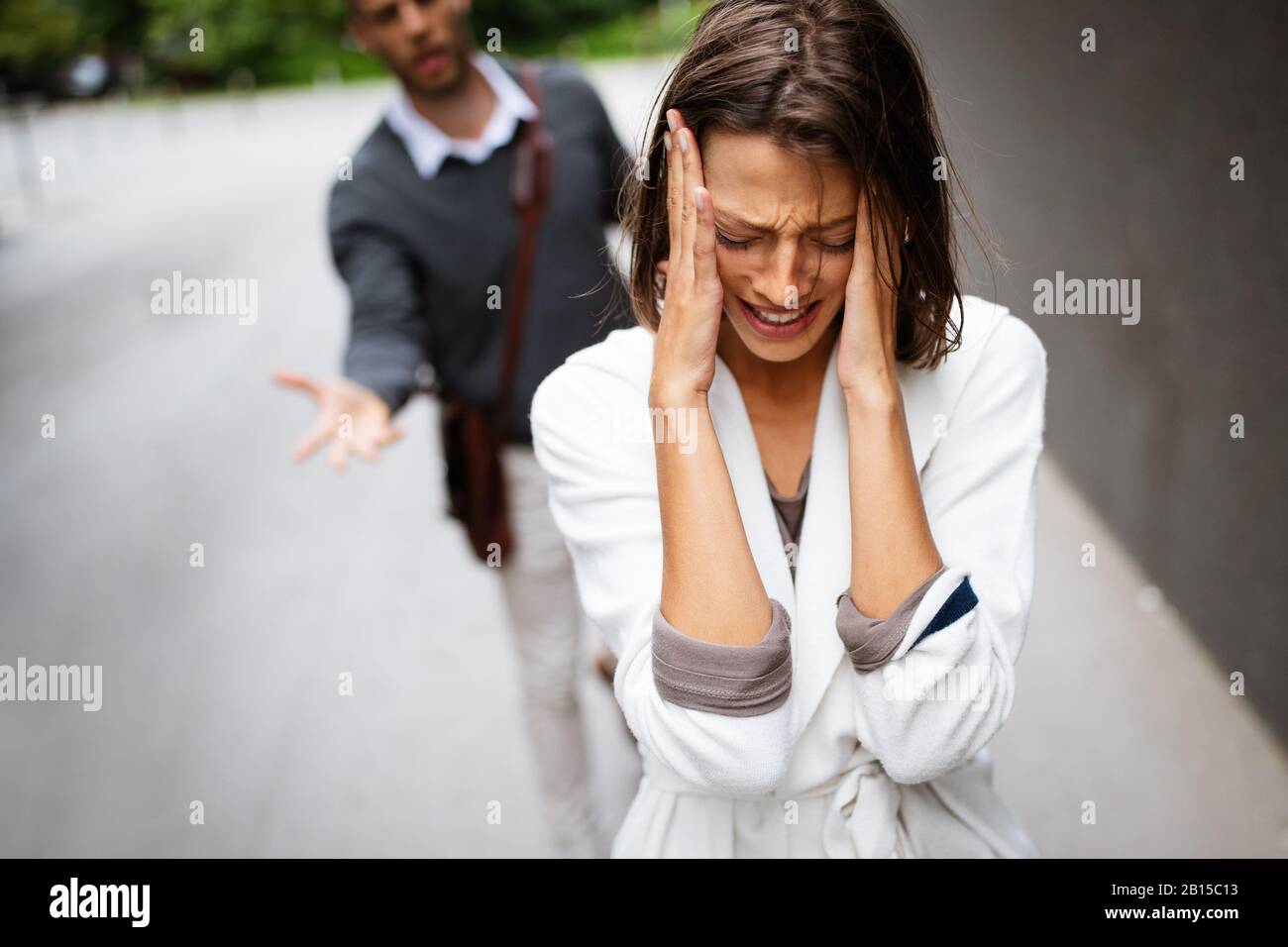 Frustrated couple arguing and having marriage problems Stock Photo - Alamy